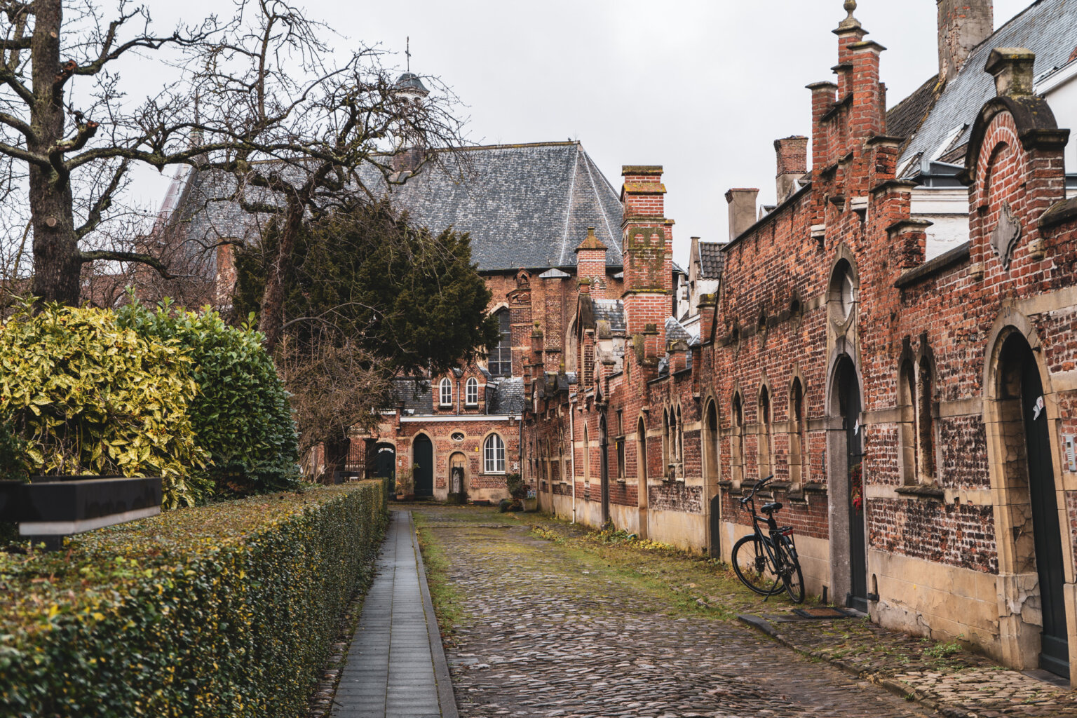 22 Unique and Fun Things to do in Antwerp, Belgium