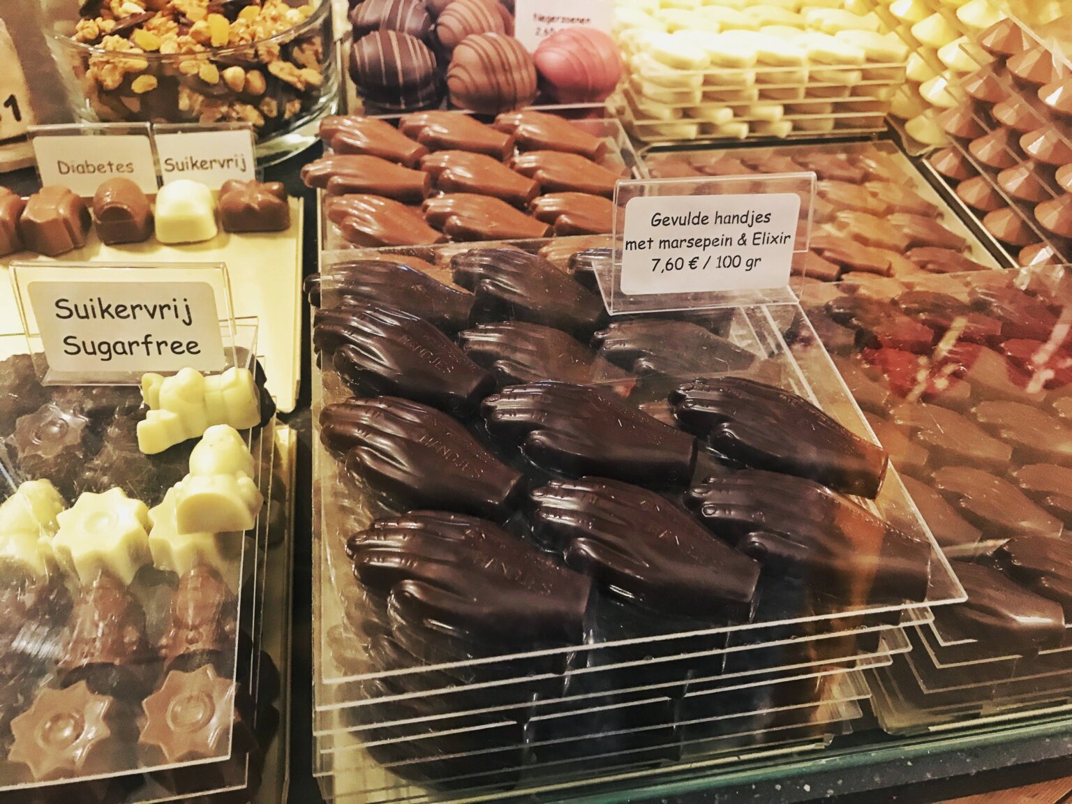 22 Unique and Fun Things to do in Antwerp, Belgium