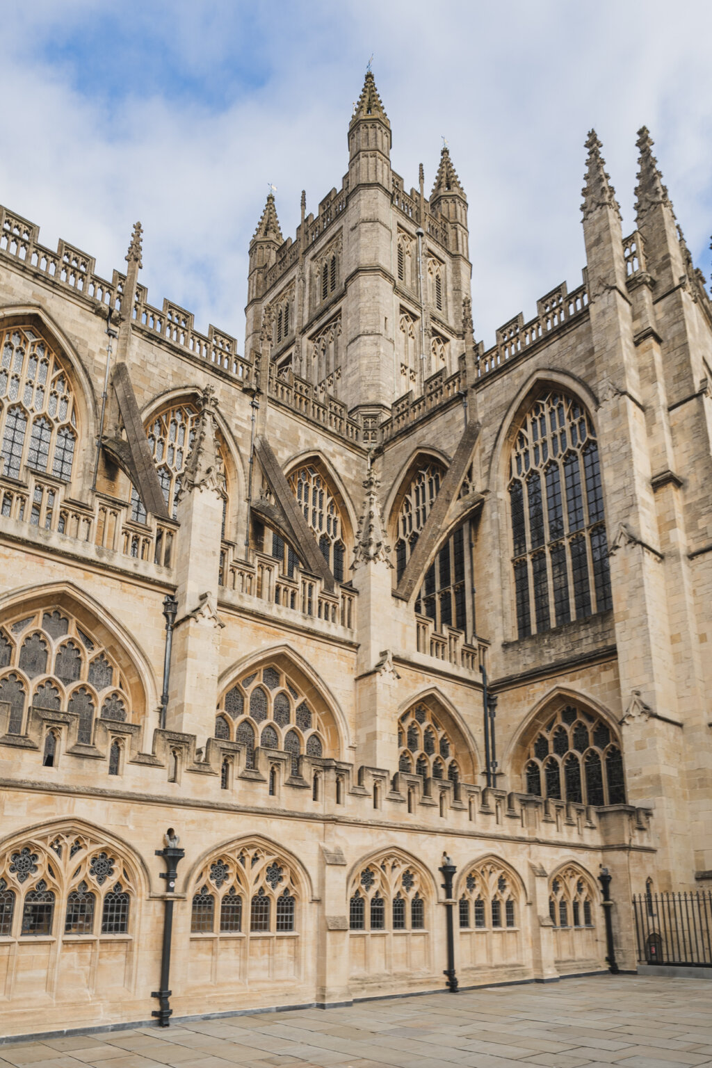 22 Unique & Fun Things to do in Bath, England