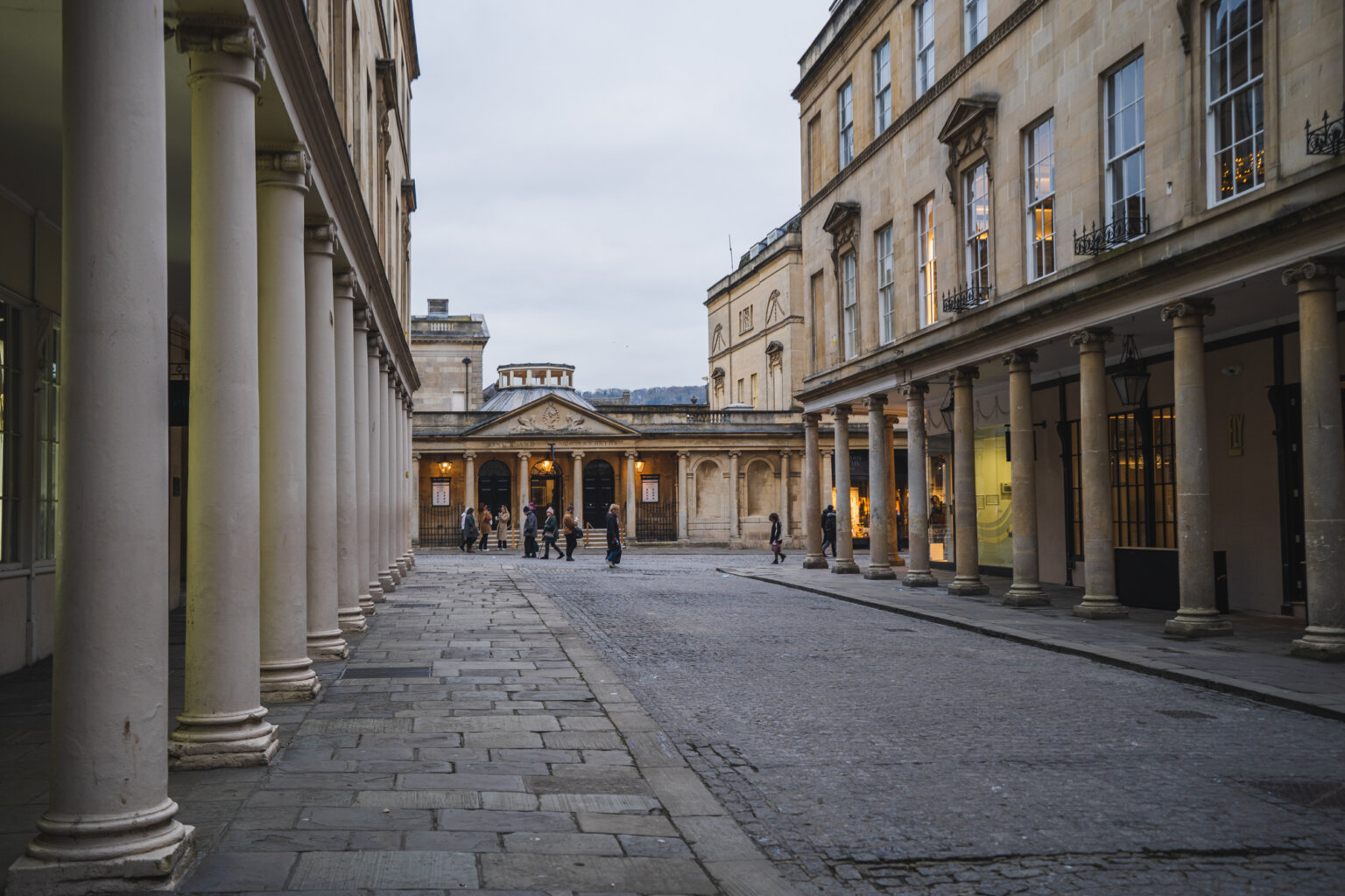 22 Unique & Fun Things to do in Bath, England