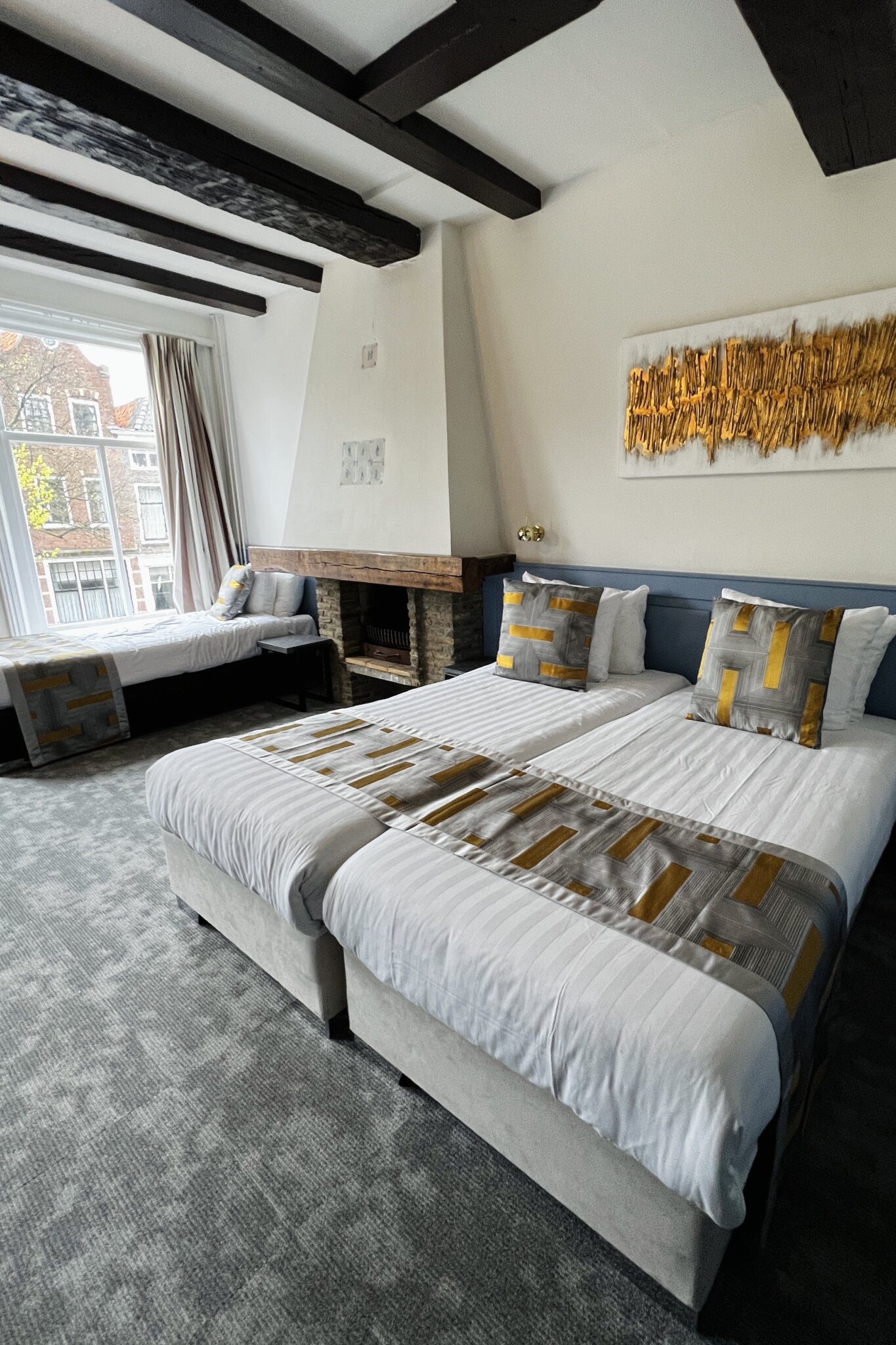 26 of the Best Travel Life Hacks (That You NEED for Your Next Trip!)