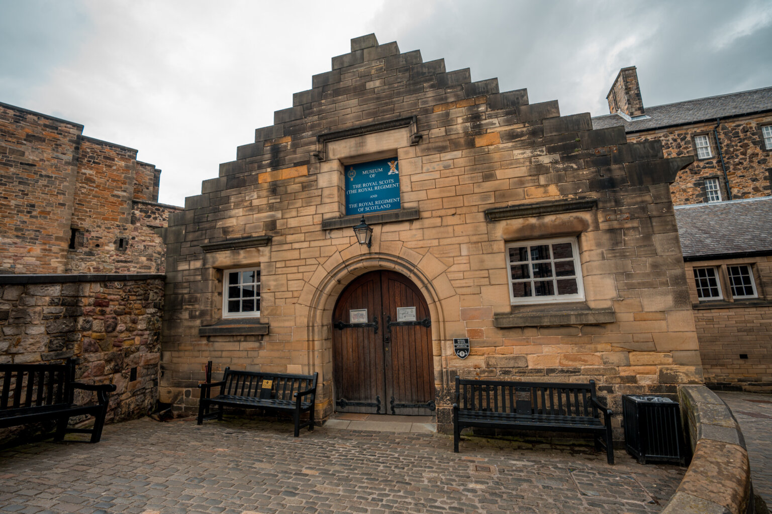 How to Visit Edinburgh Castle: A Fun & Efficient Itinerary!