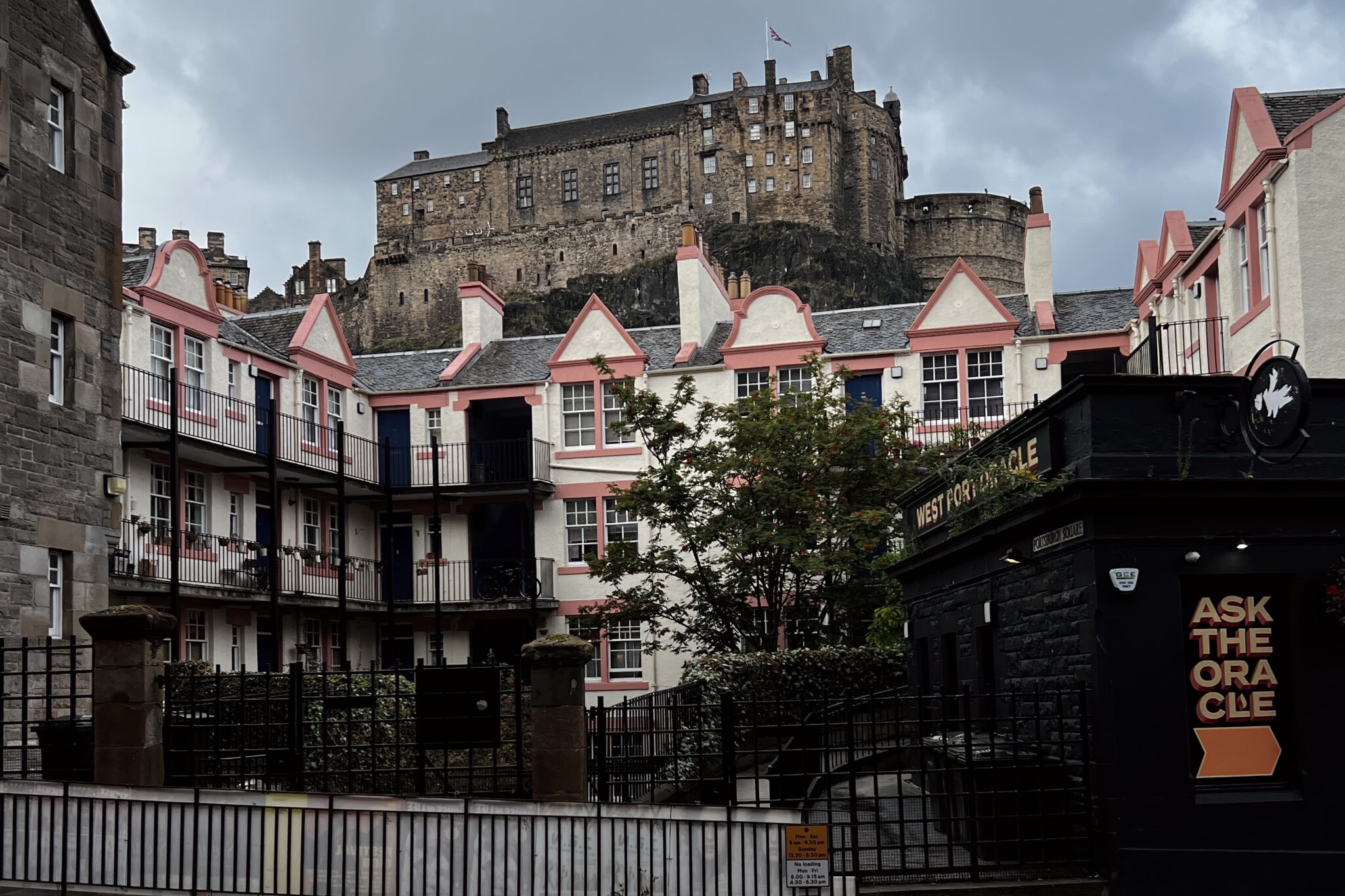 32 Edinburgh Travel Tips for First Timers & Must Knows Before You Go