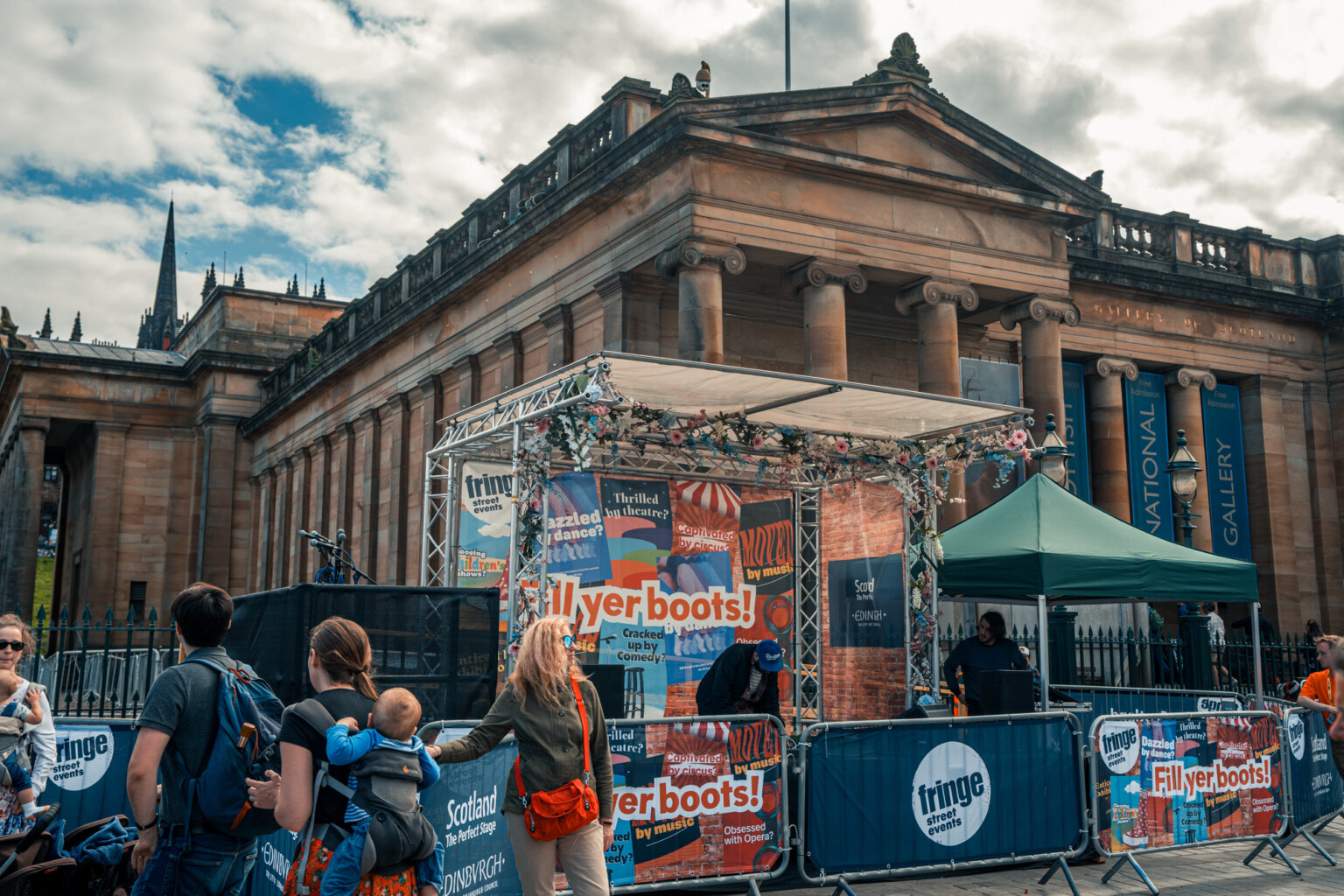 Edinburgh Festival Fringe 1st Timers: Tips for Tickets, Deals & More!