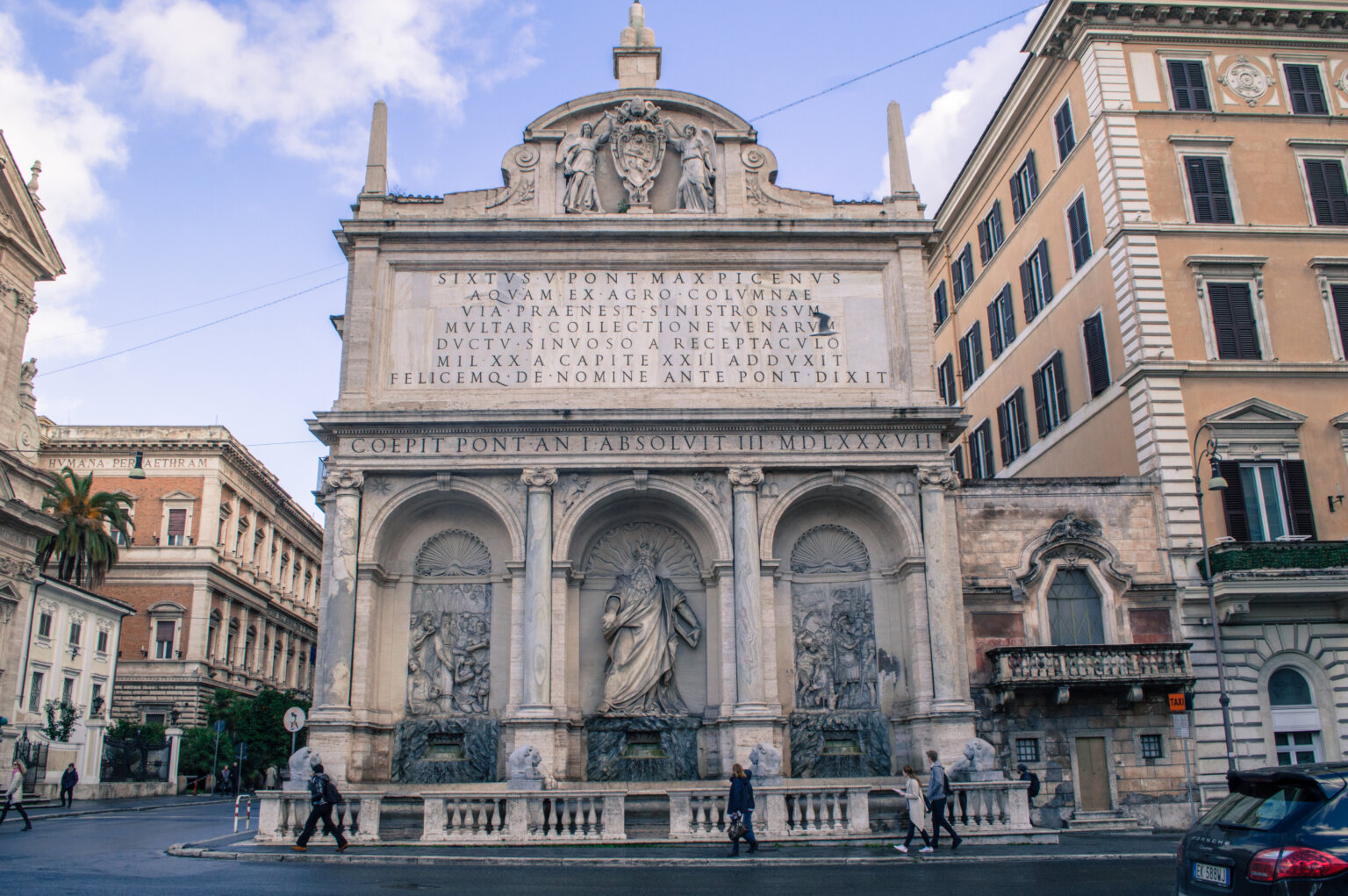 20+ Interesting and Fun Facts About Rome (That Most Visitors Don't Know!)