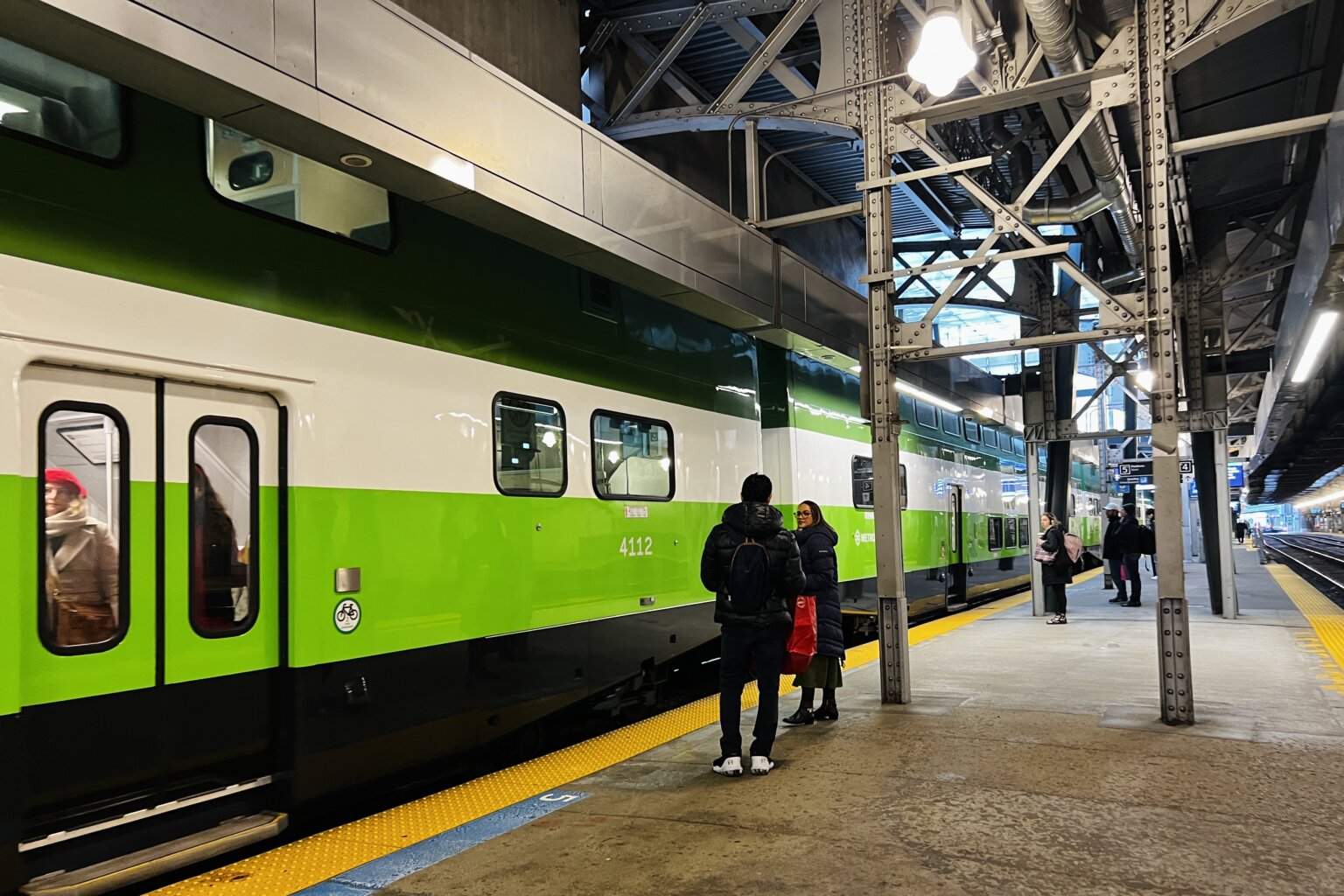 How to Take the Train in Canada: A Step by Step Guide!