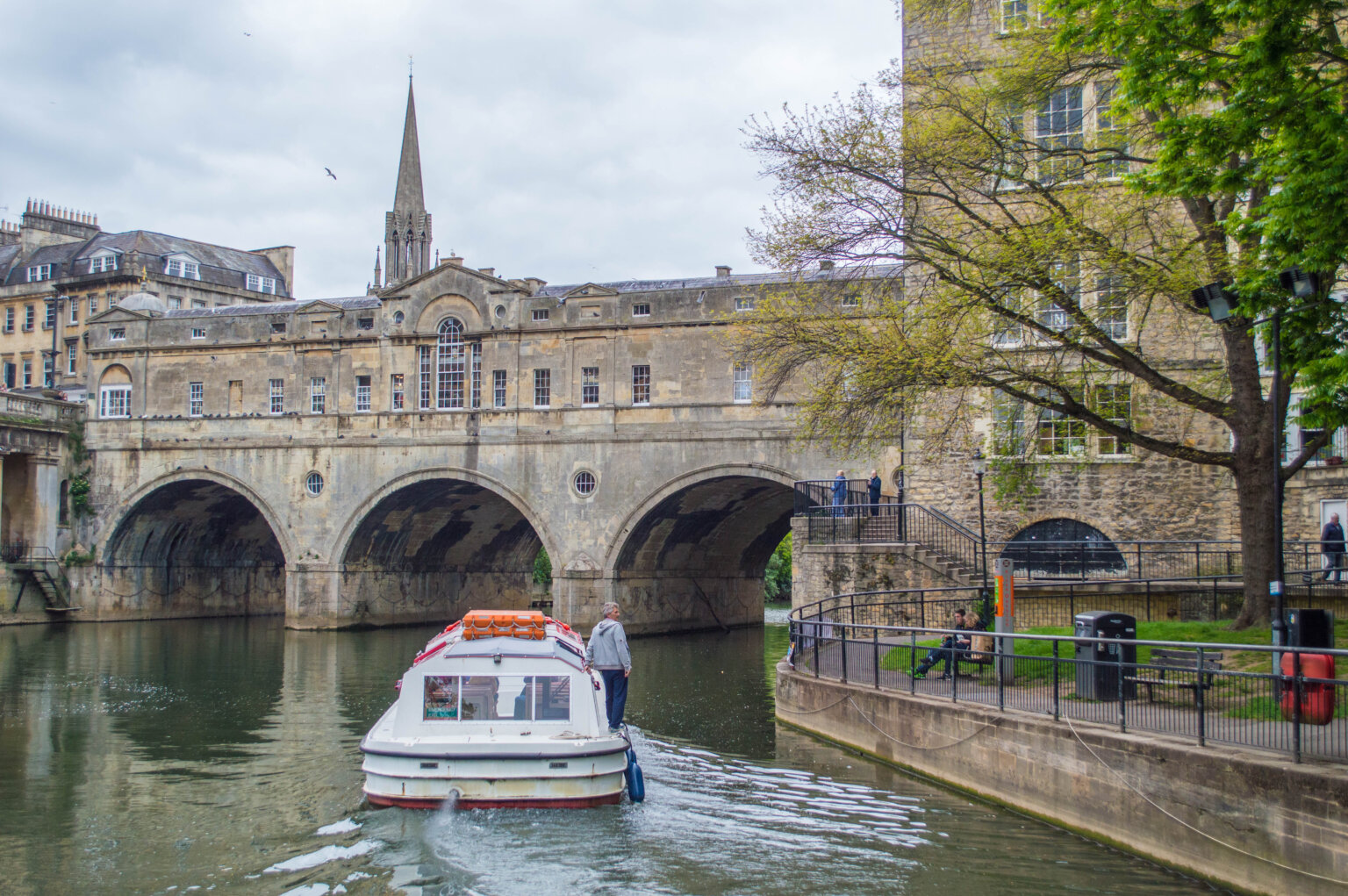 22 Unique & Fun Things to do in Bath, England