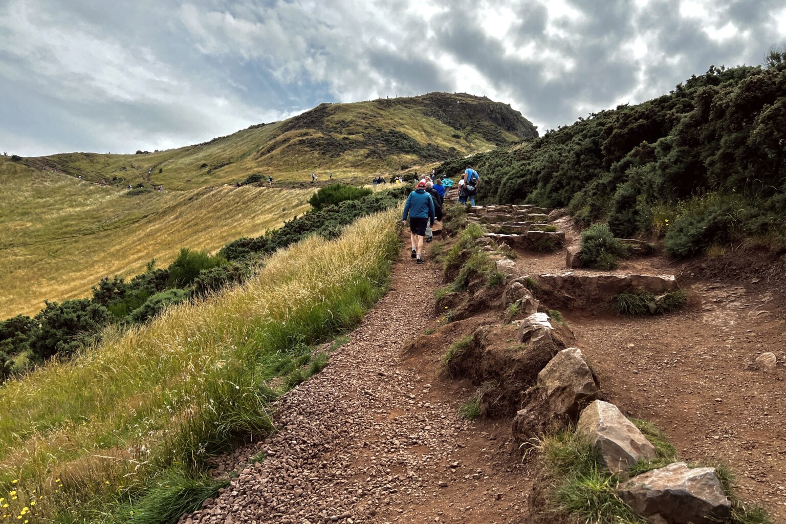 32 Edinburgh Travel Tips for First Timers & Must Knows Before You Go
