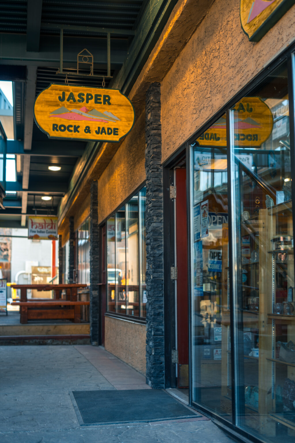 20 Unique & Fun Things to Do in Jasper, AB (Without a Car)