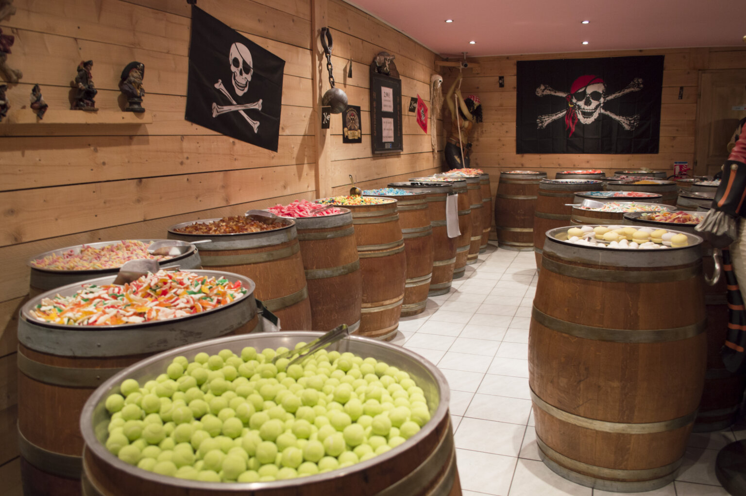 30+ France Travel Tips for First Timers & Must Knows Before You Go