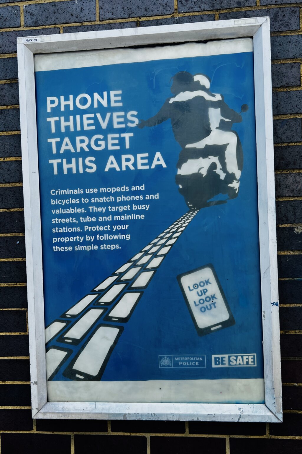 33 Underrated Travel Safety Tips for First Timers (To Keep You Safe Abroad)