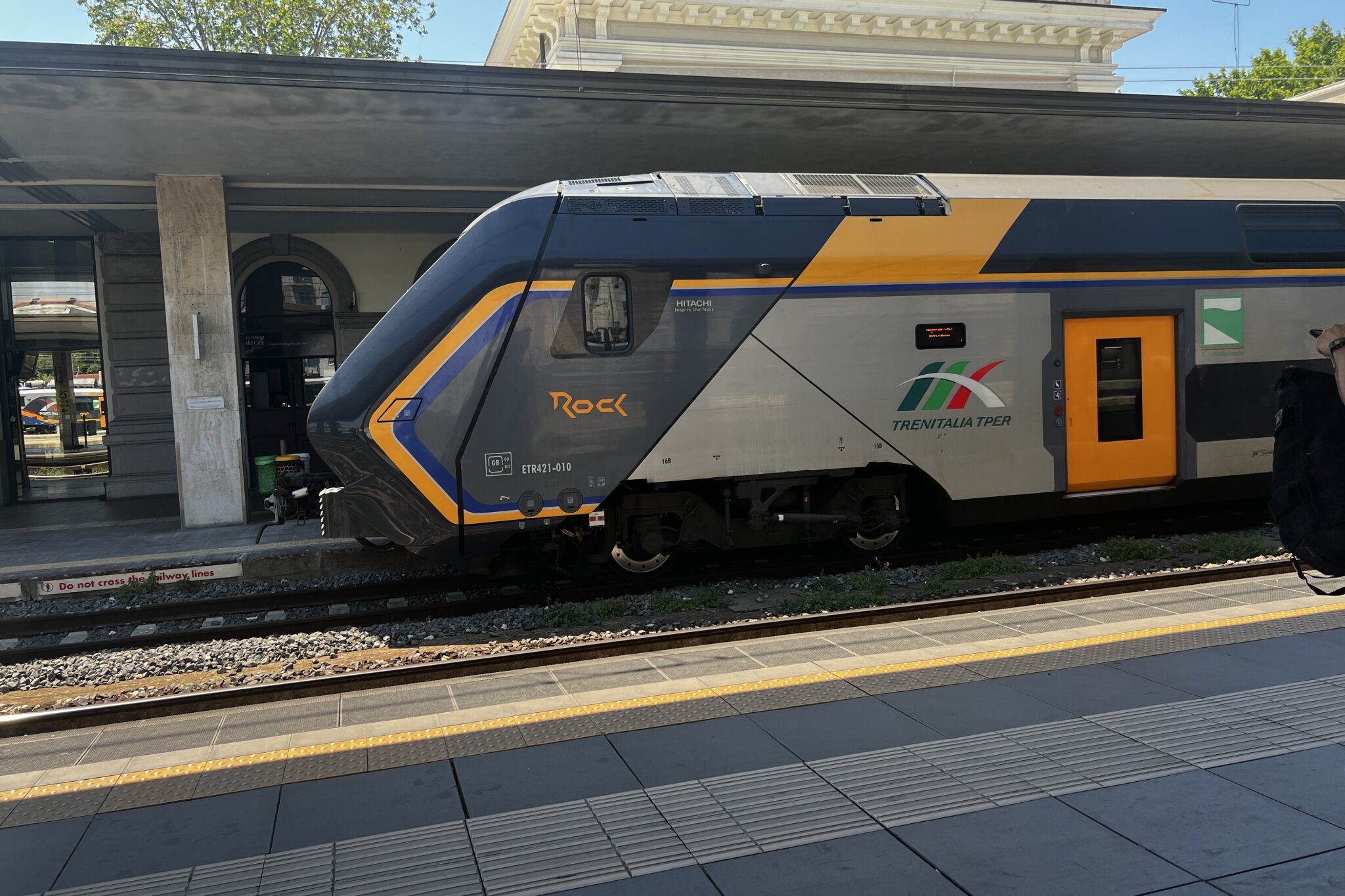 How to Take the Train in Italy: A Step by Step Guide!