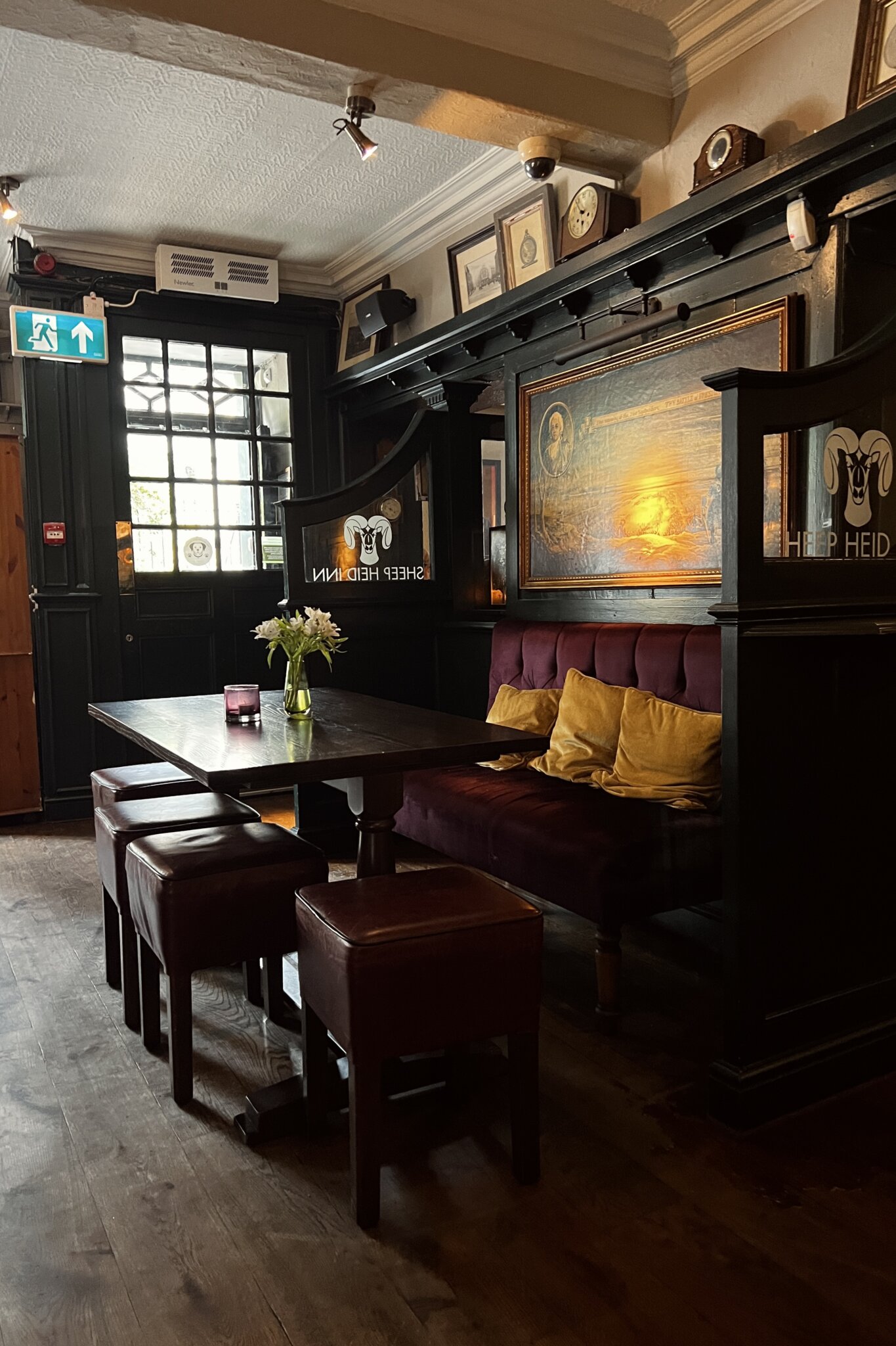 32 Edinburgh Travel Tips for First Timers & Must Knows Before You Go