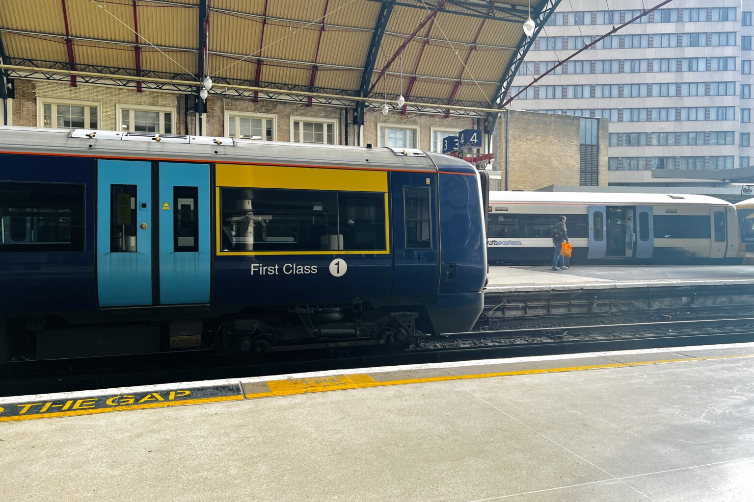 How to Take the Train in the UK: A Step by Step Guide!