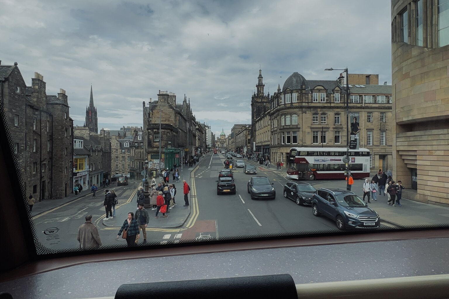32 Edinburgh Travel Tips for First Timers & Must Knows Before You Go