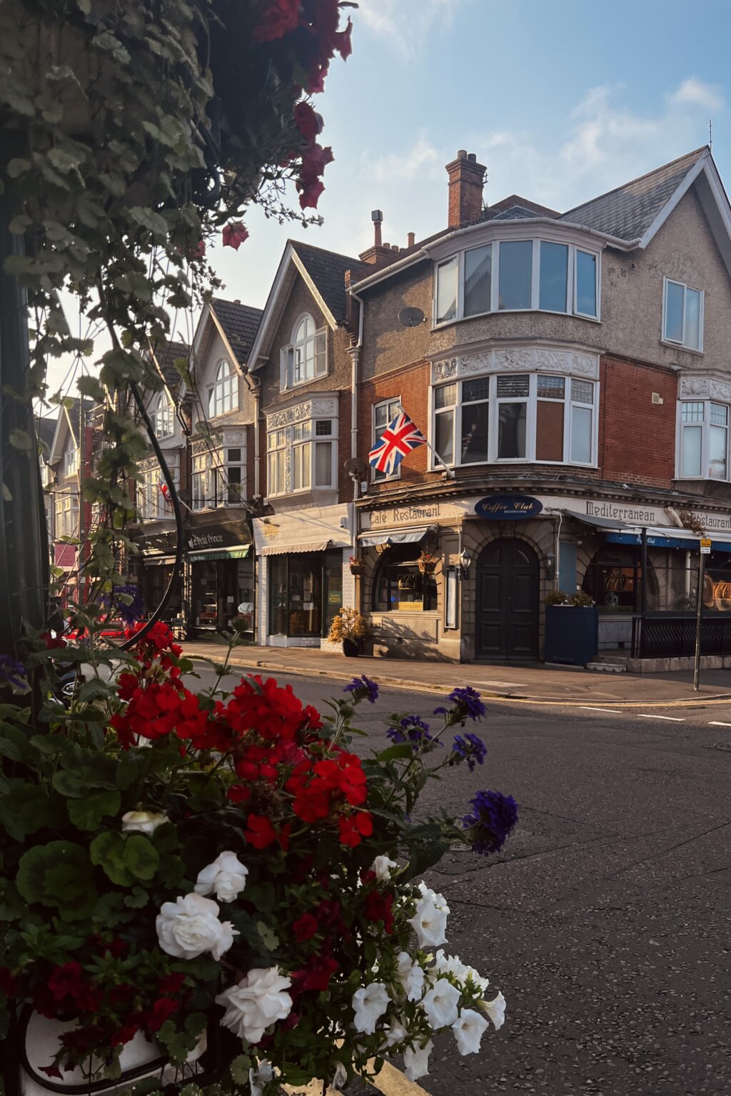 28 Unique & Fun Things to do in Bournemouth, England