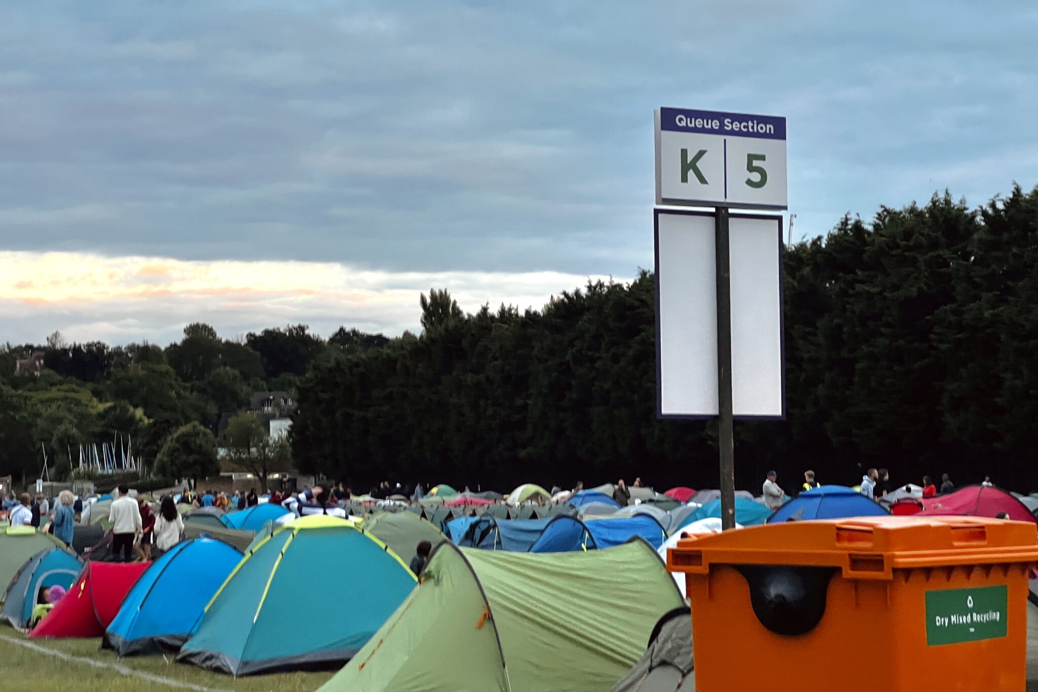 Wimbledon Queue Tips for First Timers: Must-Knows & Updates for 2024!