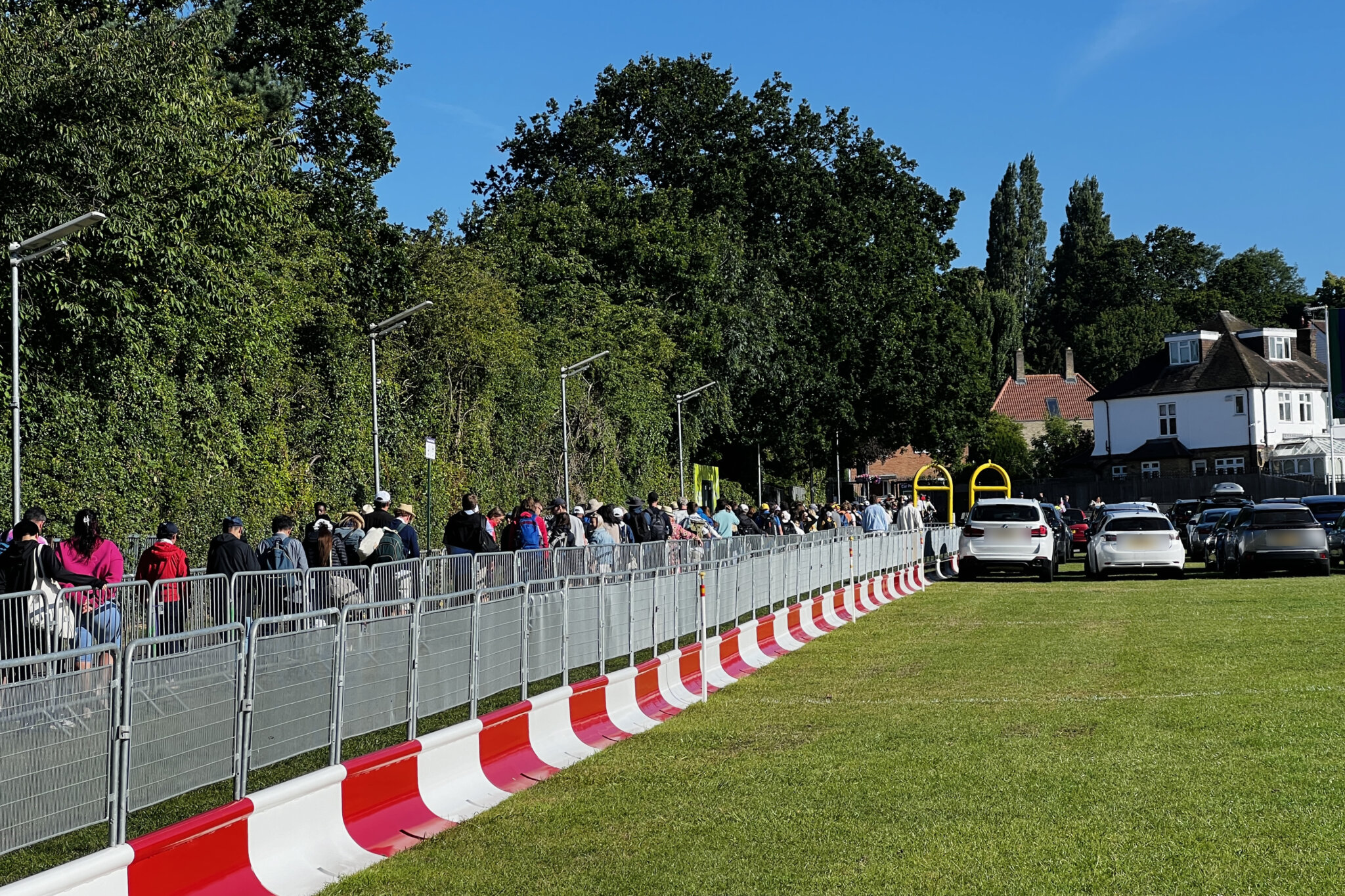 Wimbledon Queue Tips for First Timers: Must-Knows & Updates for 2024!