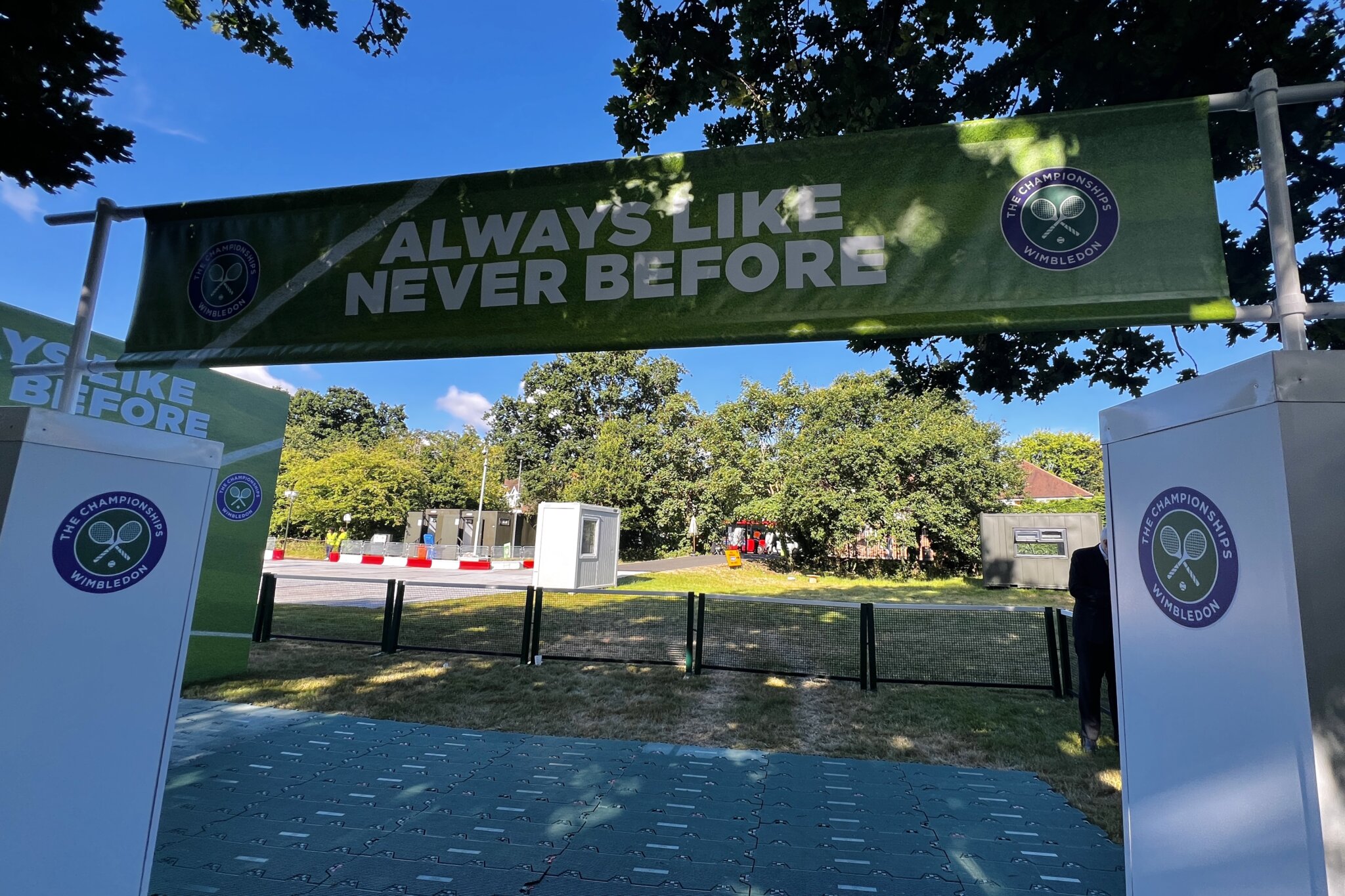 Wimbledon Queue Tips for First Timers: Must-Knows & Updates for 2024!